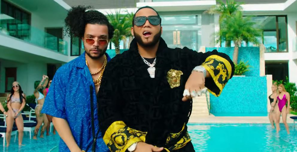 Mi Patrón Mi Papá de El Alfa El Jefe junto a Maceo El Perro Blanco