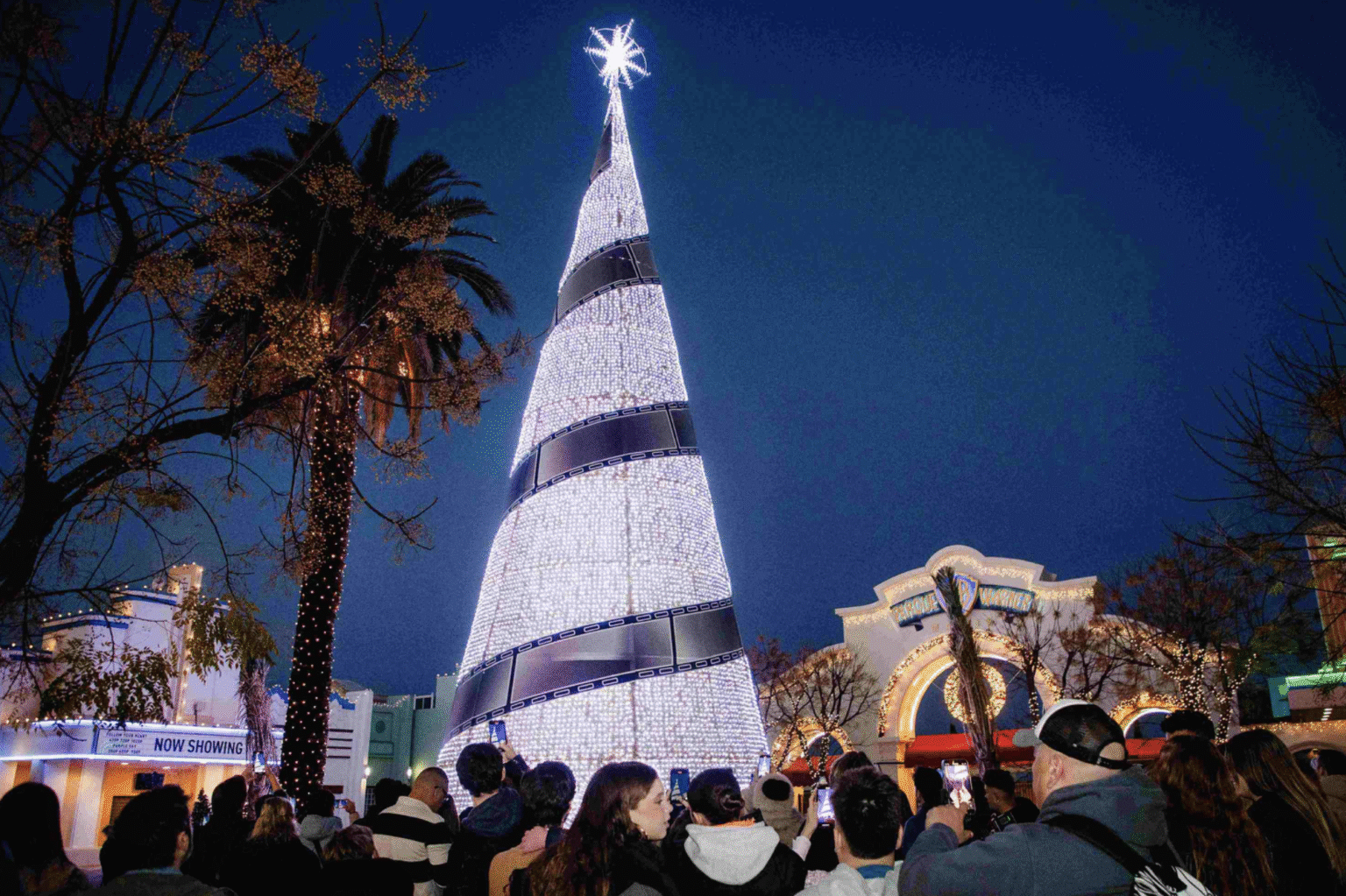 Vive Navidades en Parque Warner y Parque de Atracciones